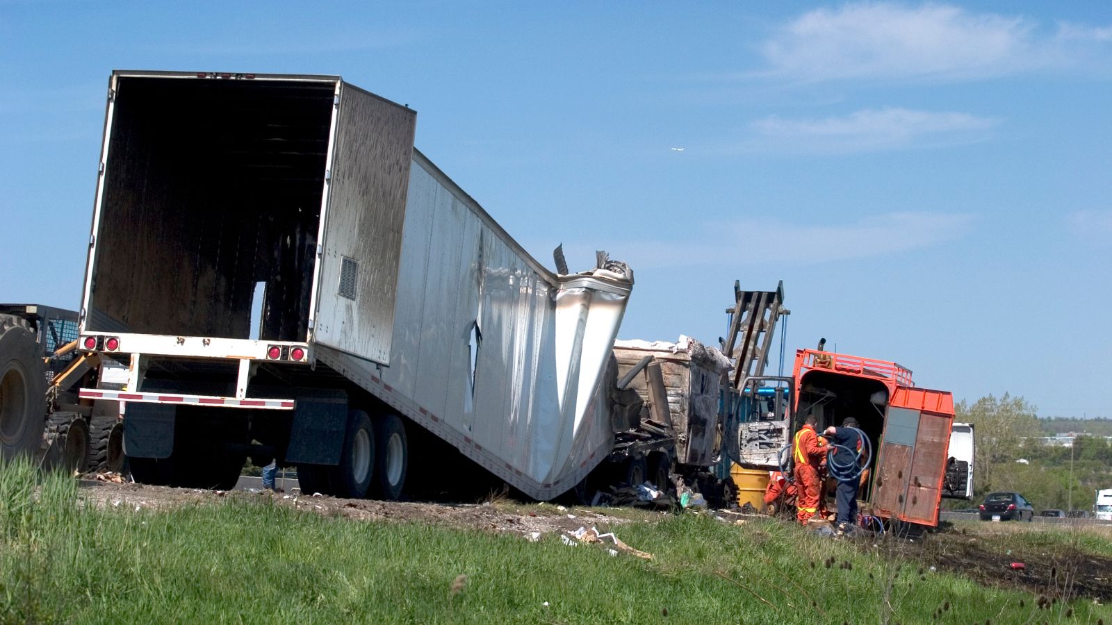Truck Accidents, CDL Licensing, And Legal Consequences - https//modernbusinesslife.com